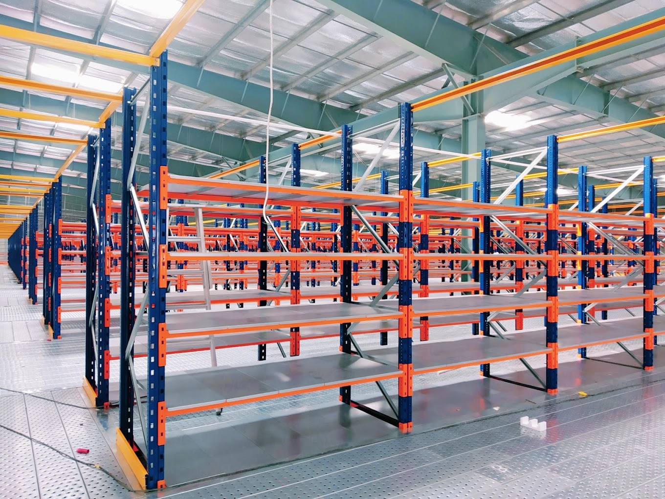 cantilever racking system. - Desktop Wallpaper